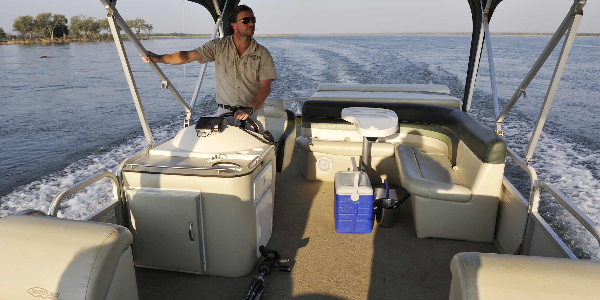 Zambezi River Safaris | Zambia Boating Safaris