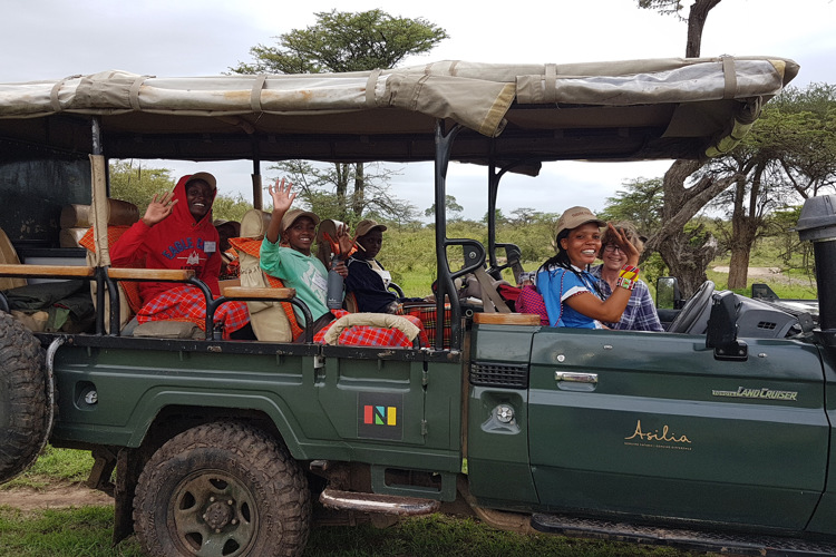 Female Safari Guides in Tanzania & Kenya Africa